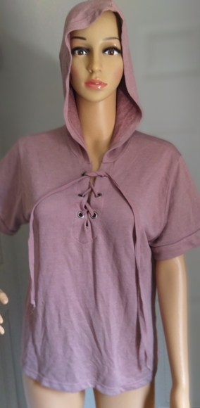 Ginger G | Tops | Ginger G Shortsleeved Shirt With Hood | Poshmark